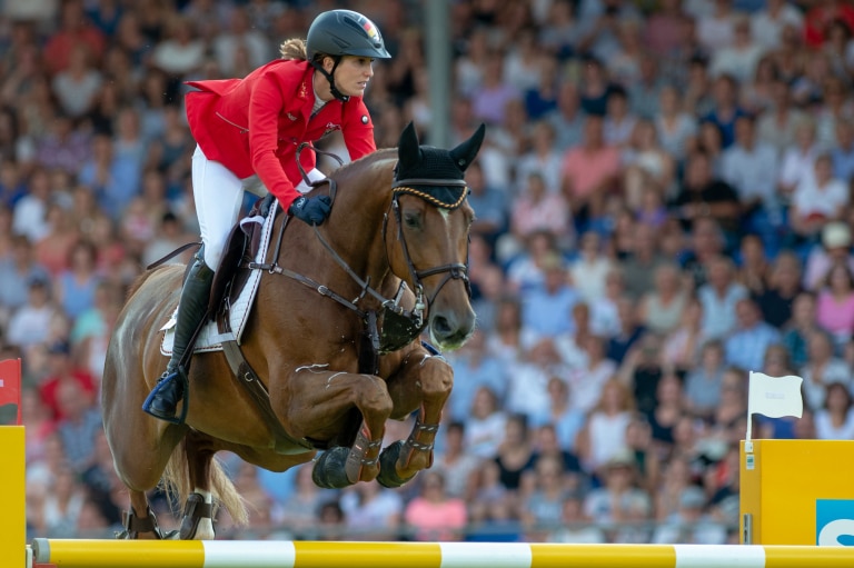 WM Tryon - Wahnsinn: Simone Blum ist Weltmeisterin im Springreiten 2018 ...