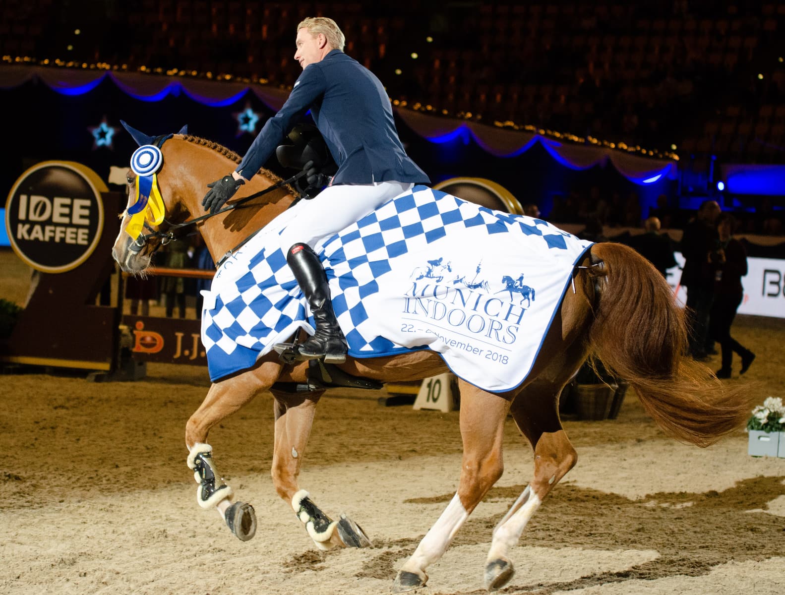 Mario Stevens Siegerrunde - Reitsport Portal