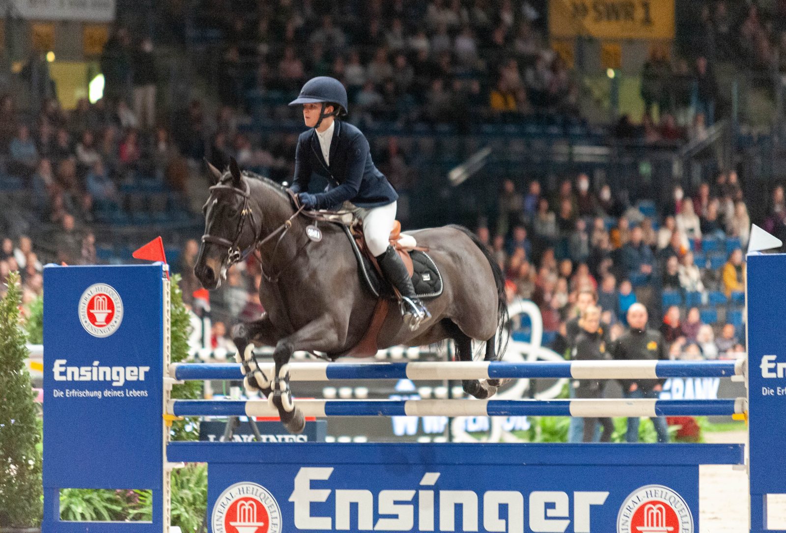 Britischer Sieg durch Ruby Barrs in der FEI Jumping Ponies' Trophy von ...